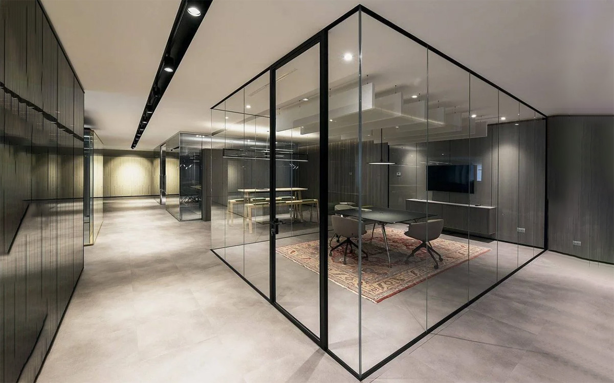 Glass Manufacturers & Suppliers in Qatar | Kyda International